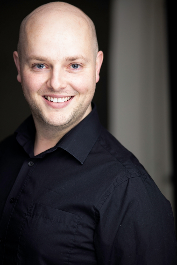 Simon Gfeller – Baseless Fabric Theatre